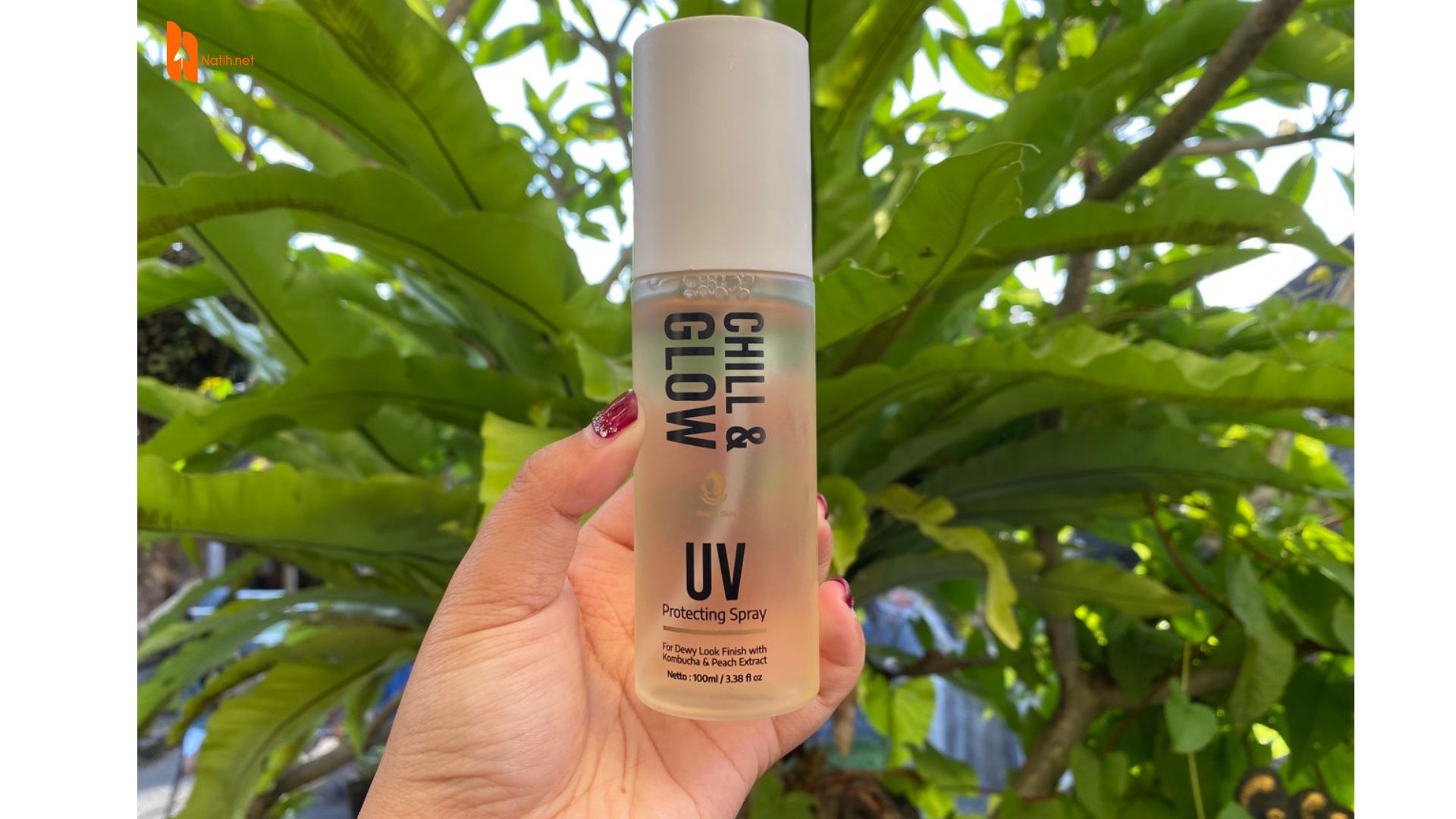 √ Wajah Glowing dengan eBright Chill & Glow UV Protecting Spray